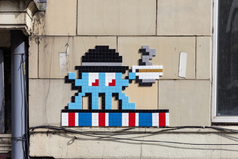 Exposition d'Invader à Paris: "My Game Is..." au Musée en Herbe | Strip ...